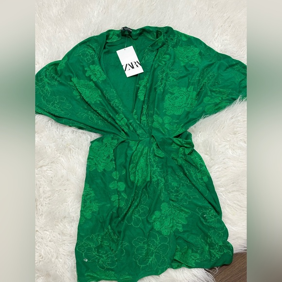 Zara | Dresses | Zara Green Texture Open Side Dress | Poshmark